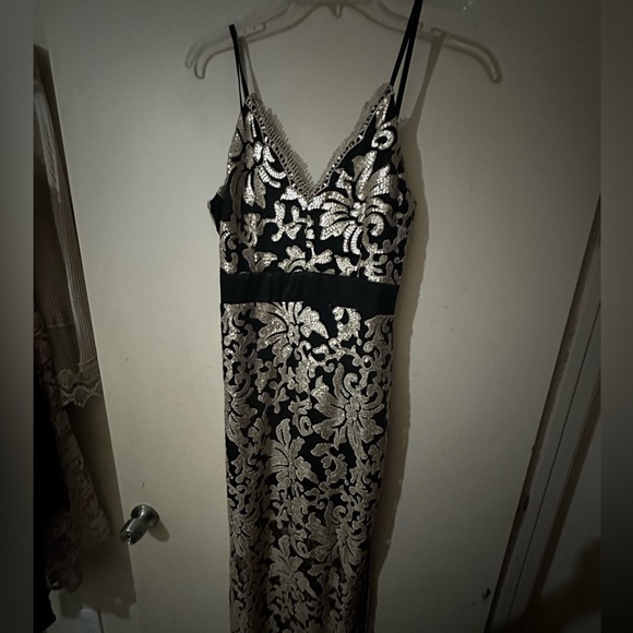 VENUS | Dresses | Beautiful Formal Black And Gold Dress Venus Brand ...